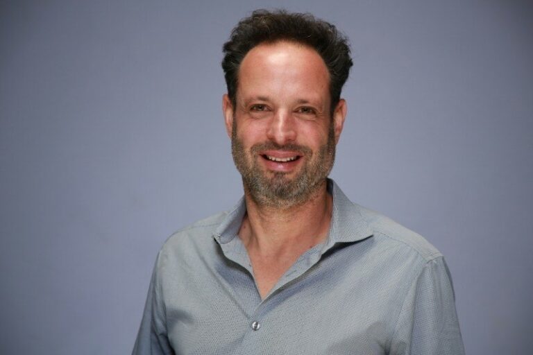 Amir Lahav - Arena International