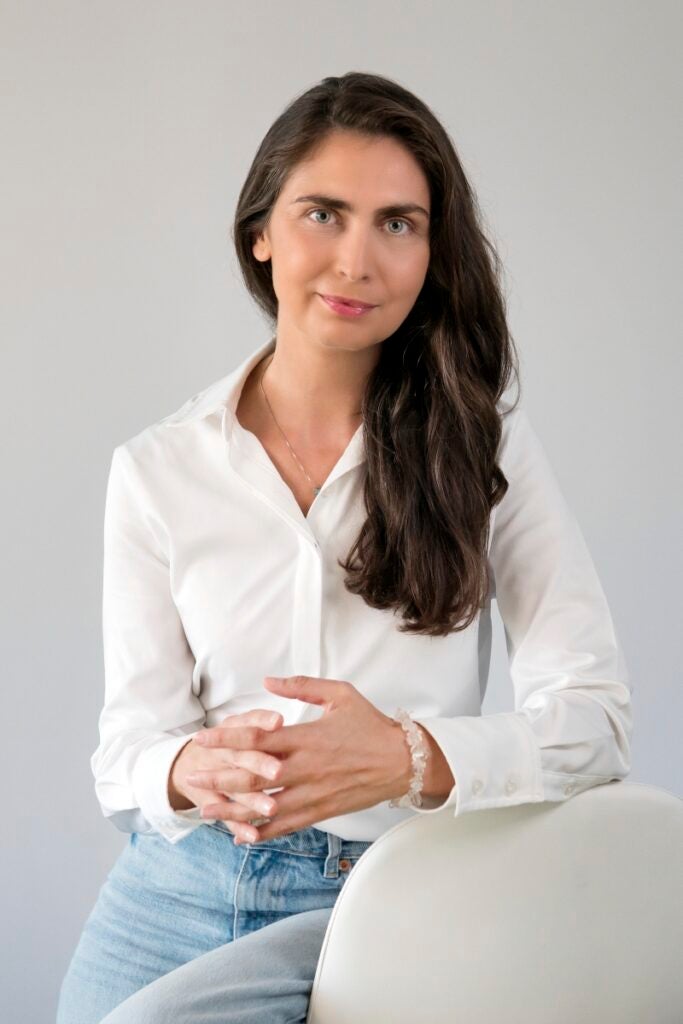 Elena Marinova - Arena International