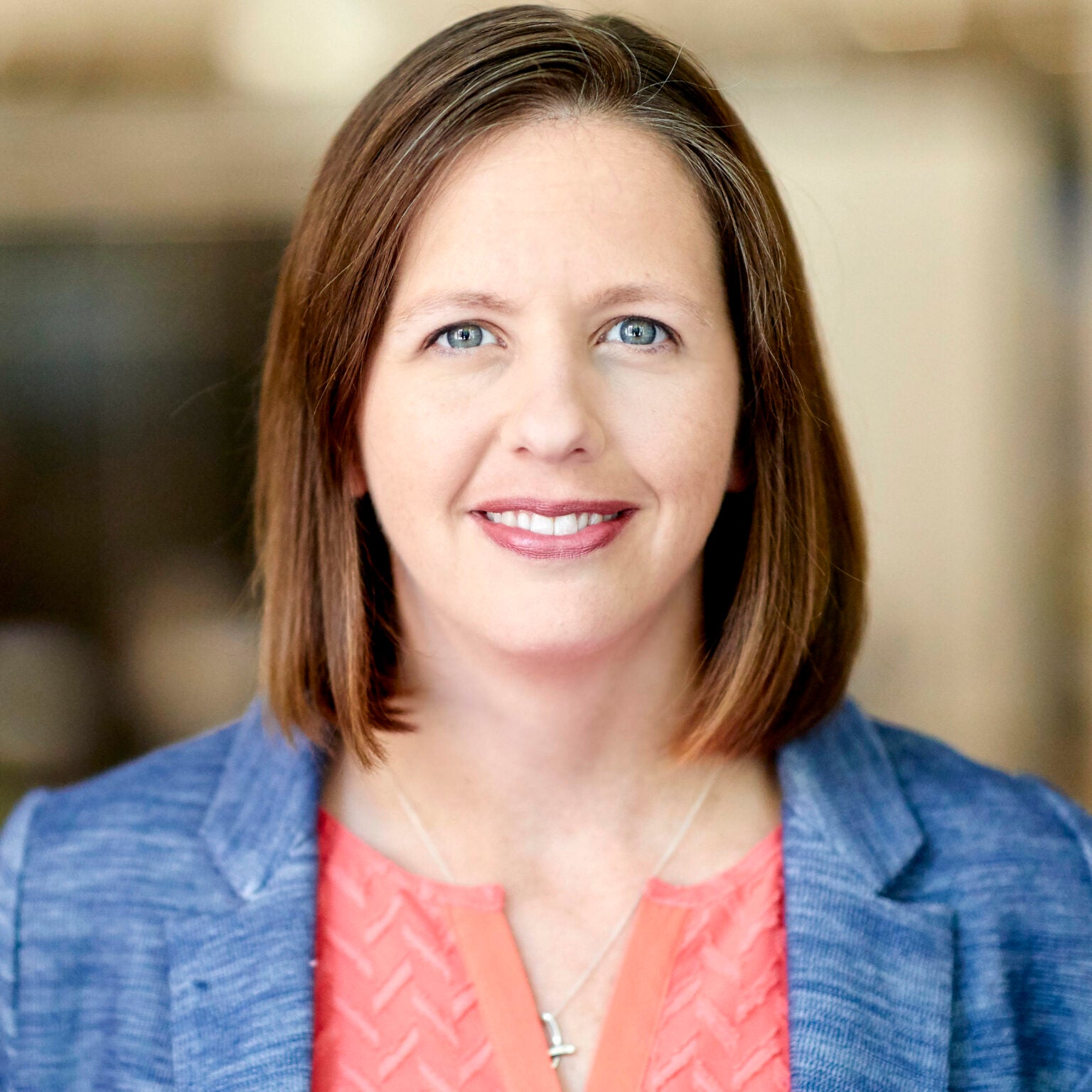 Julie Frazier - Arena International