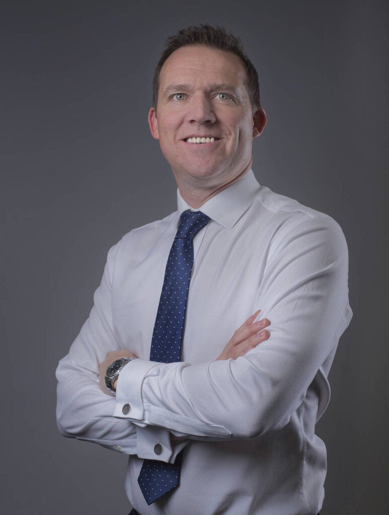 Alan Runacus - Arena International