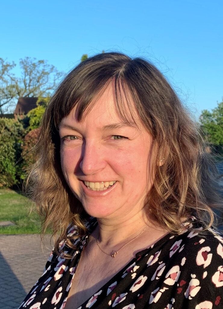 Susan MacDonald - Arena International