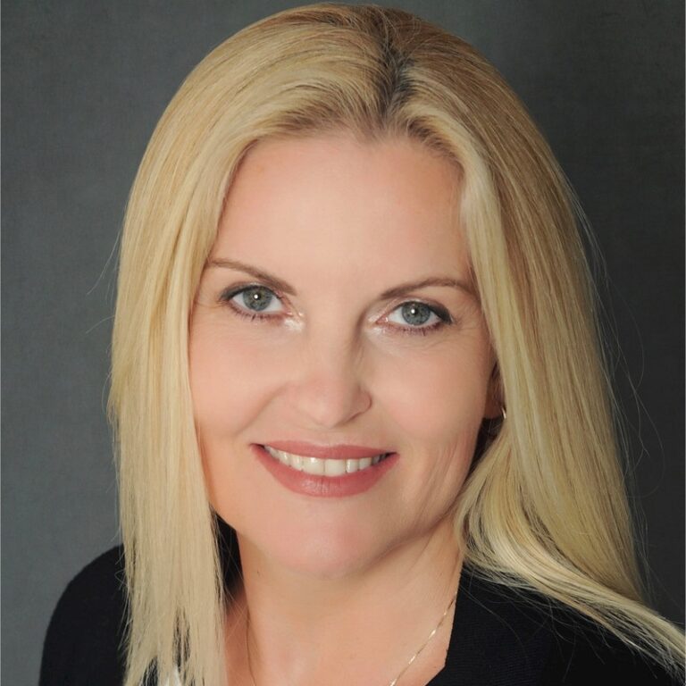 Zori Cheshmedzhieva - Arena International