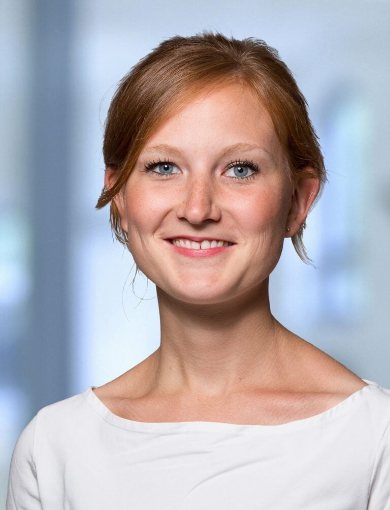 Julia Trebels - Arena International